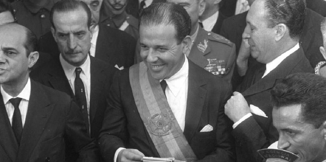 Num dia como hoje, o ex-presidente João Goulart recebia anistia póstuma ...